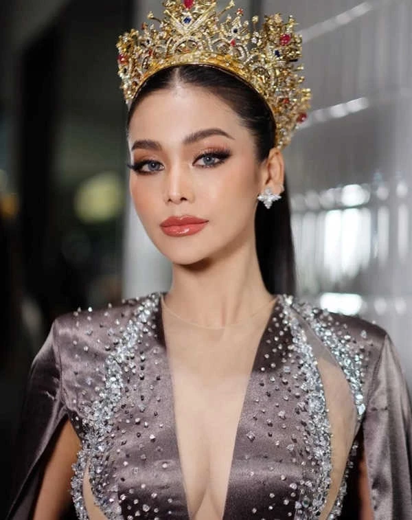 โฉมหน้า TOP 4 ลุ้นรางวัลชุดประจำชาติ ยังมีเวลาโหวตให้ อิงฟ้า ก่อนผลตัดสิน