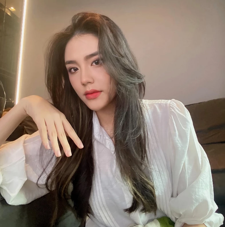 เปิดอายุ “น้องแทน ธนัชชา” สาวหน้าสวย โปรไฟล์ไม่ธรรมดา แท้จริงอายุยังไม่เยอะ