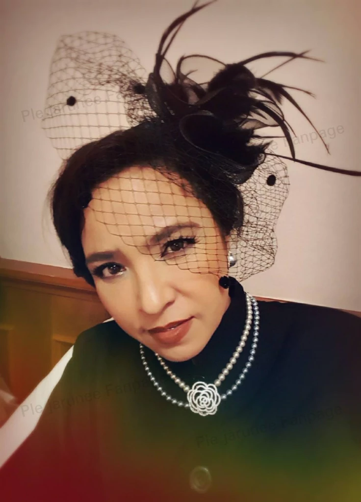 ส่องอายุจริง “เปิ้ล จารุณี” หลัง “ต๊ะ นารากร” คัดค้านการใช้คำว่าแก่ ด่าทอกัน