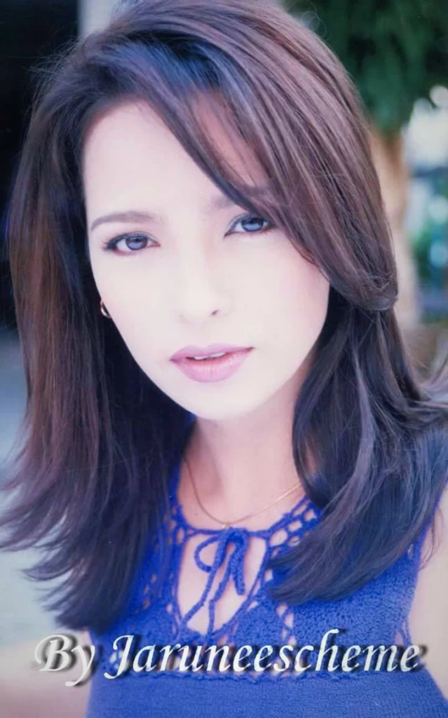 เปิดภาพความสวย “เปิ้ล จารุณี” ลูกครึ่งไทย-ฝรั่งเศส ที่มีจุดยืนชัดเจน