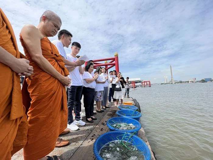 เปิดภาพล่าสุด น้องไปป์ ลูกชายยิ่งลักษณ์ โตแล้ว หล่อมาก