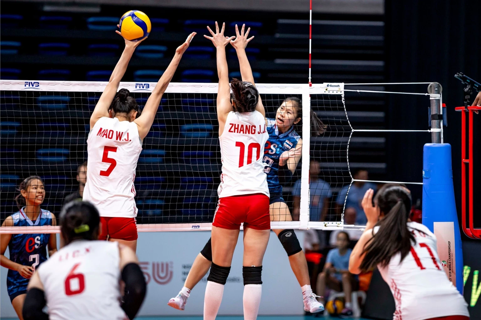 รายชื่อ นักตบสาวไทย U21 สู้ศึกชิงแชมป์โลก 2023 มีชื่อ "เฟิร์น วริศรา" U19 ด้วย