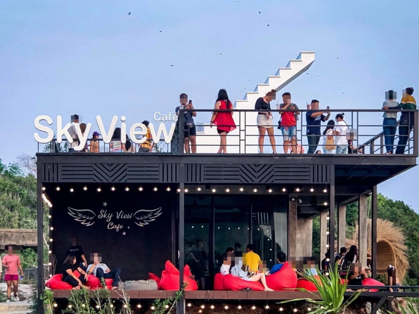 สั่งรื้อ SKYVIEW CAFE คาเฟ่ดังจันทบุรี เมียเก่า-เมียใหม่ ไปเคลียร์กันเอง